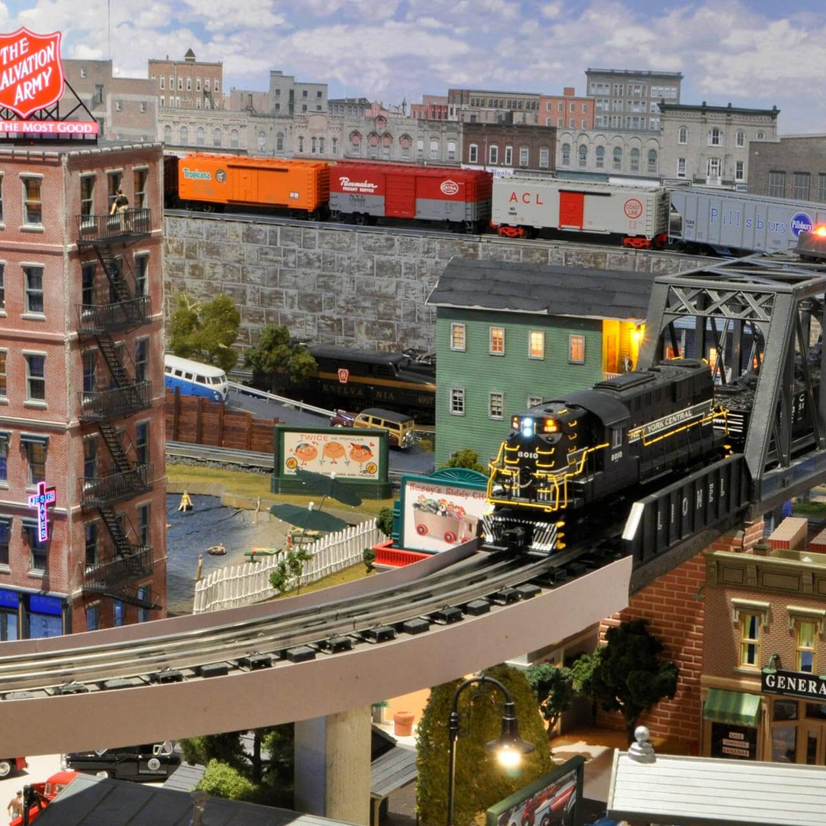 Toy Trains – Trains.com Store