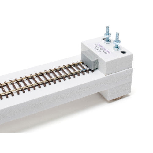 Test Track with Rerailer - HO Scale tt-1-83 – Trains.com Store